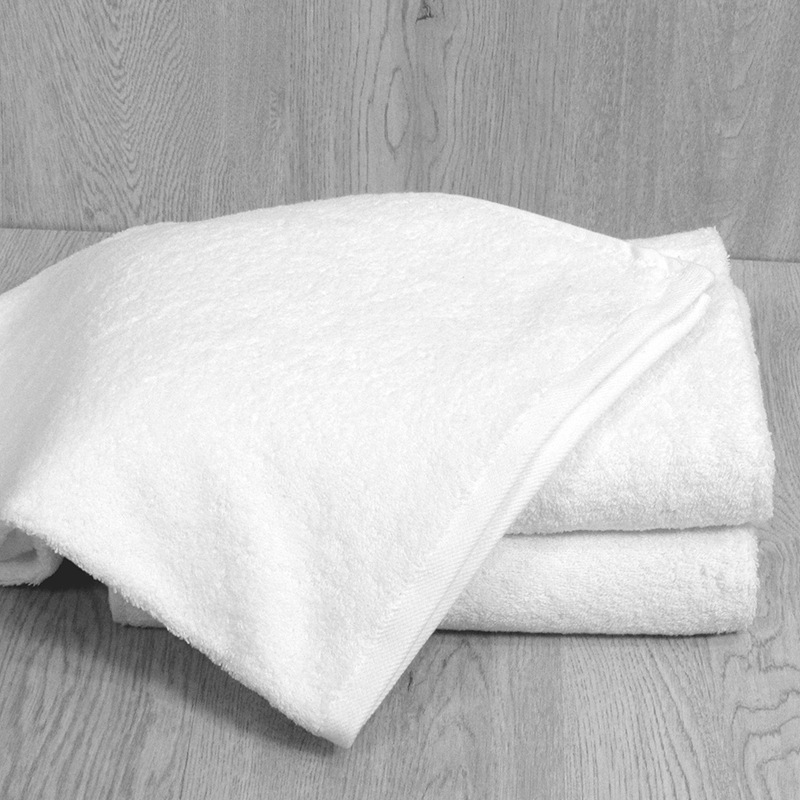 White towel 600 grs 100% Colour White Towel dimensions 50x100 cm